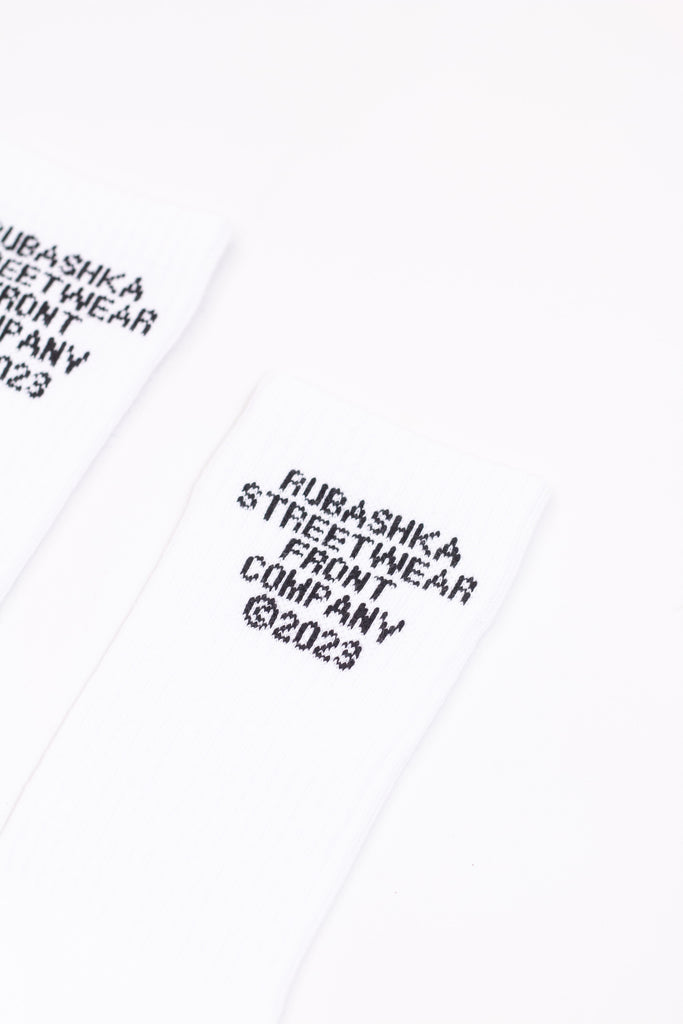 RUBASHKA STREETWEAR FRONT COMPANY SOCKS WHITE – Rubashka